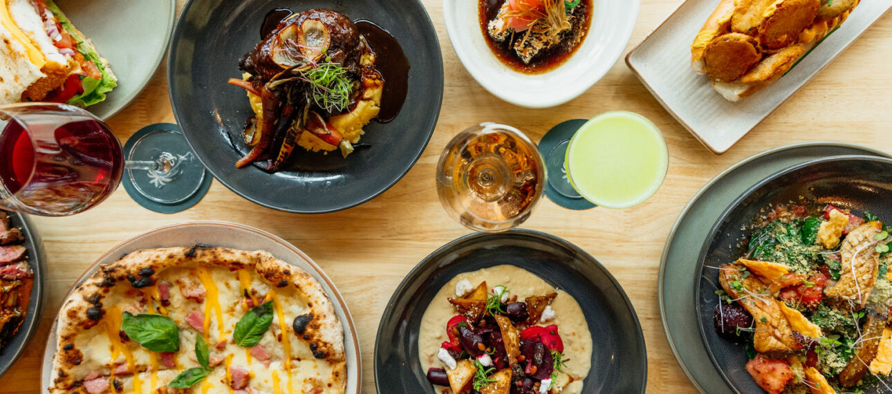 Eat & Drink - Burleigh Town Hotel | The Pub Locals Love